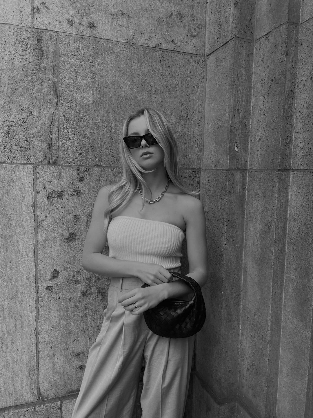 Almada Muse: Isabelle Hartmann – ALMADA LABEL